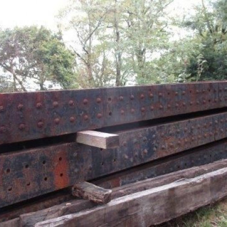 Poutres & piliers acier style Eiffel